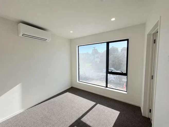 10-Year Stamford Building Warranty, Brandnew standalone 3 beds (2 ...